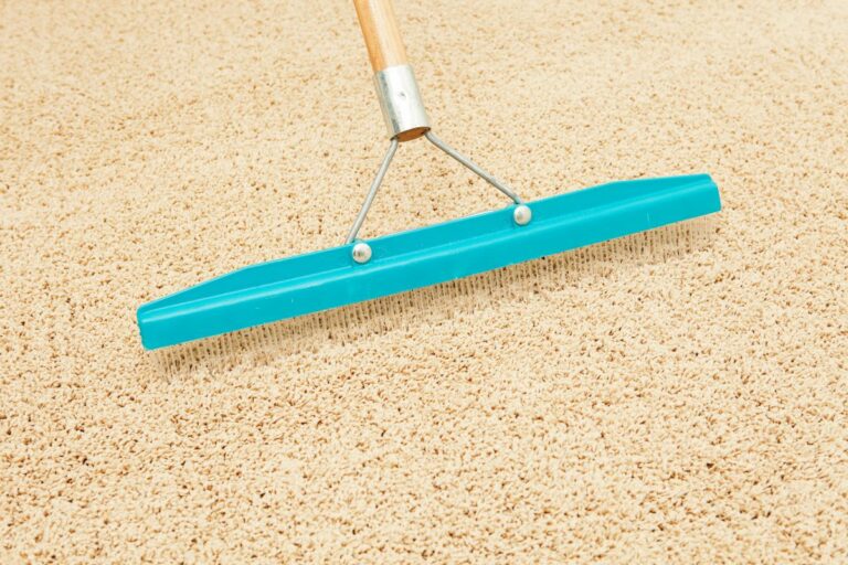 Why Should You Use Carpet Rakes? - Ryalux